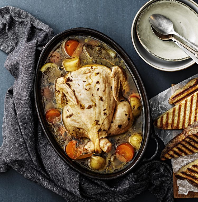 Bondsoppa med hel kyckling - 90 min - enkel