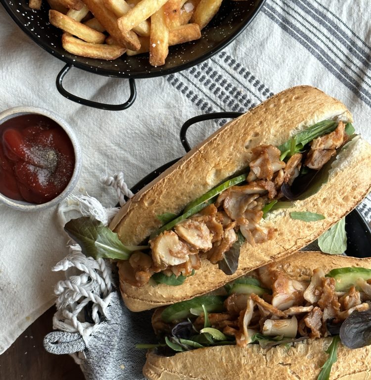 Stark kebabsallad av kyckling, rostad potatis, tomat - Kronfågel