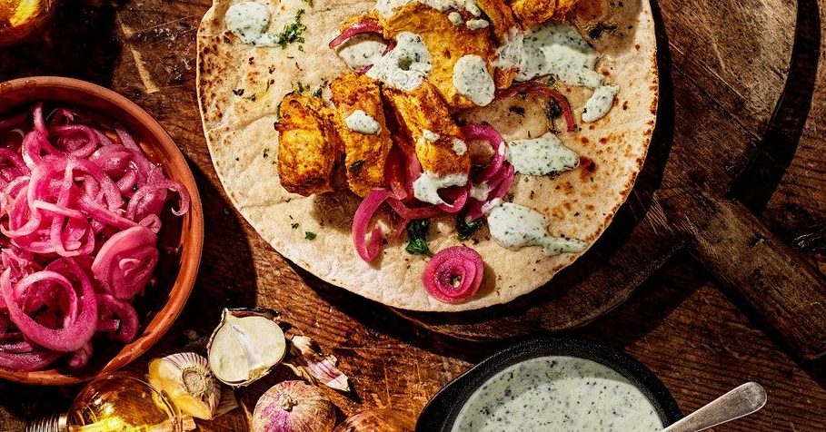 Indiska kycklingtacos med korianderraita | Kyckling från Kronfågel